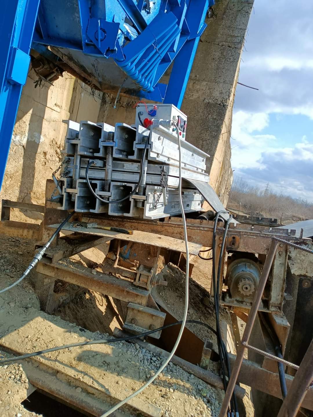 Rolul presei pentru vulcanizat in productia eficienta a produselor din ...